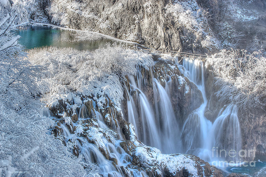 Plitvice Winter by Peter Kennett